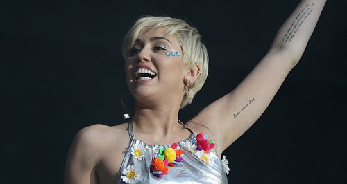 Miley Cyrus - 'We Can't Stop' (Live At The Summertime Ball 2014) - Capital