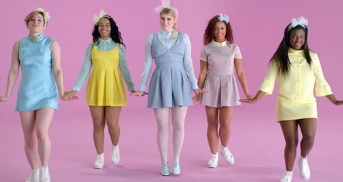 Meghan Trainor - 'All About That Bass' - Capital